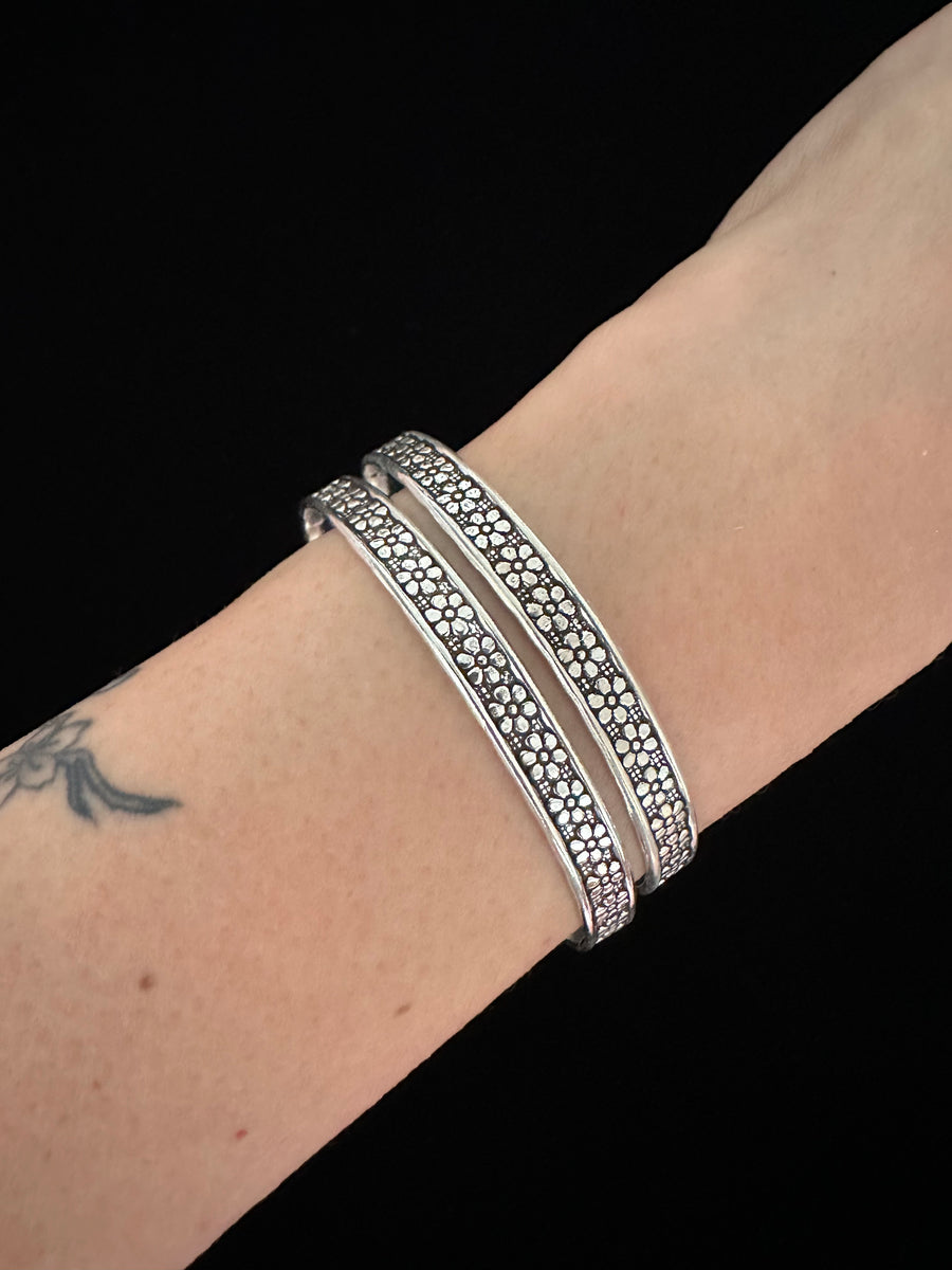 Carved Flower Silver Raga Big – Divine Raga